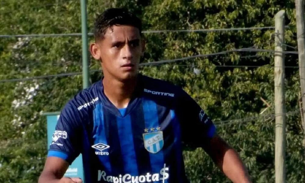 El futbolista metanense Esteban "Tito" Cruz se prepara para su nuevo ...